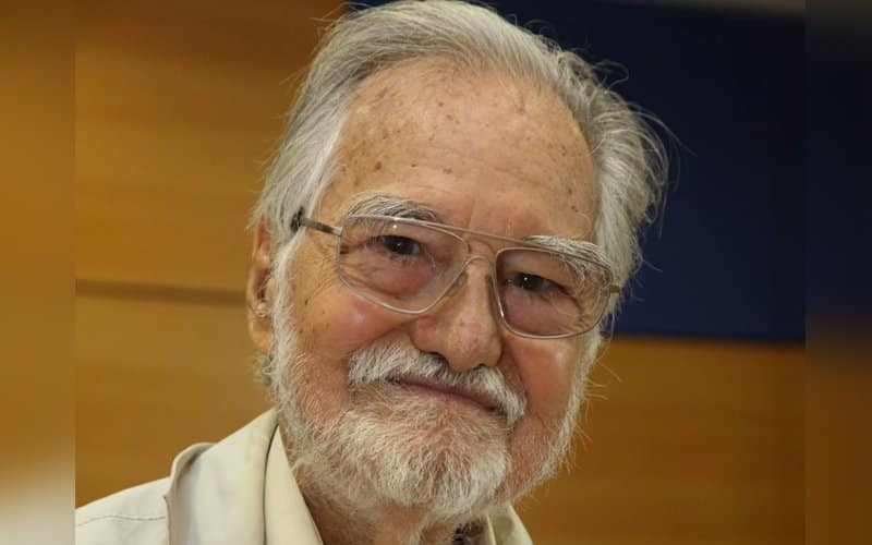 Selepas Prof Diraja Ungku Aziz tiada,pemuda ini dedah rahsia yang ramai ...