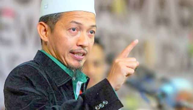 Nik Abduh mengamuk di FB, luah rakyat perlu tahu sebab Khairuddin dipecat