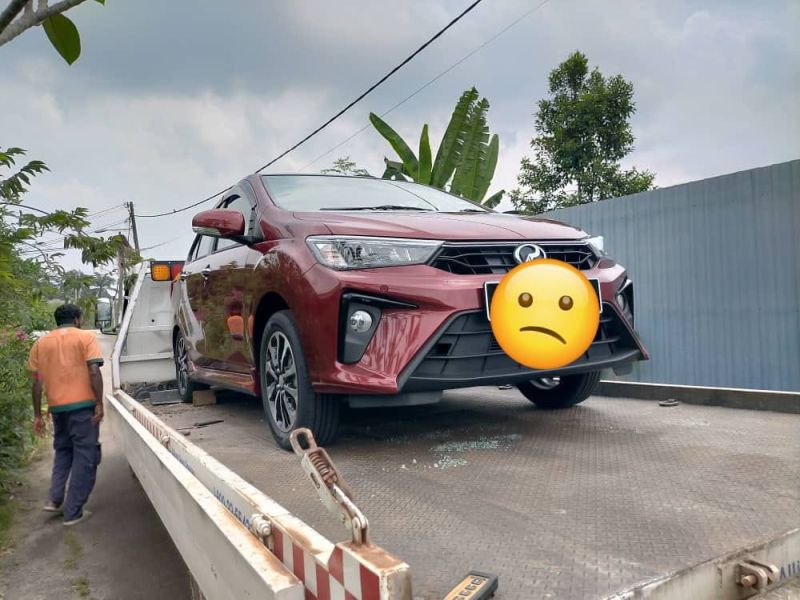 Tak sampai 8 jam beli Bezza baru terus rosak, "dah lah bayar bank jalan ...