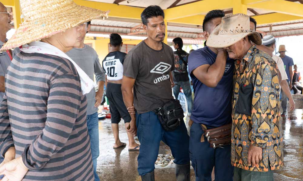 "Bisik-bisik sebelum beli ikan"- Pasar Bisik ini terkenal dengan cara ...